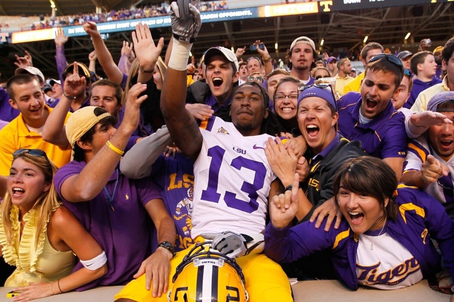 Best College Football Fans Bleacher Report