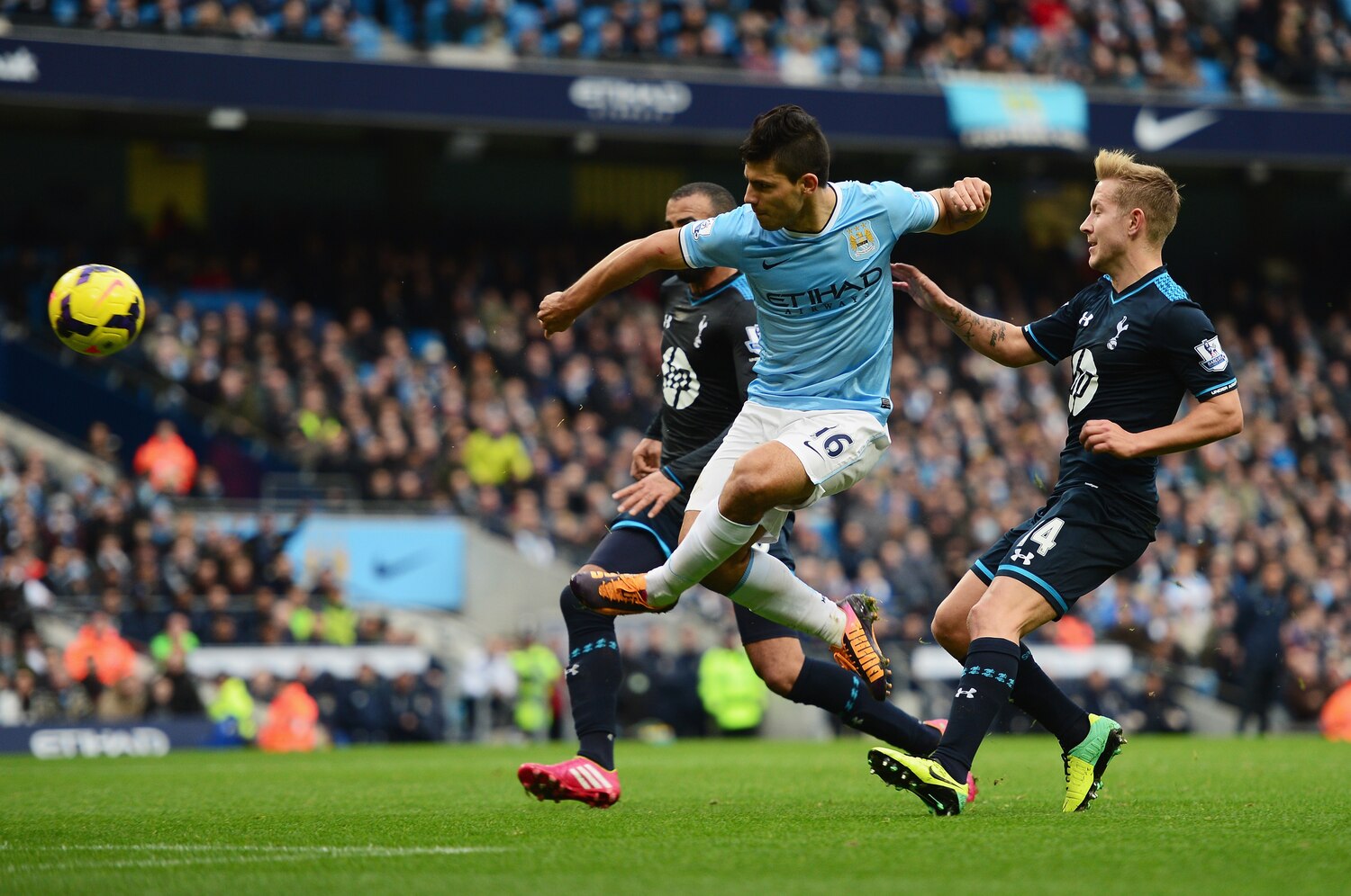 Sergio Agueros Top 20 Moments For Manchester City Bleacher Report
