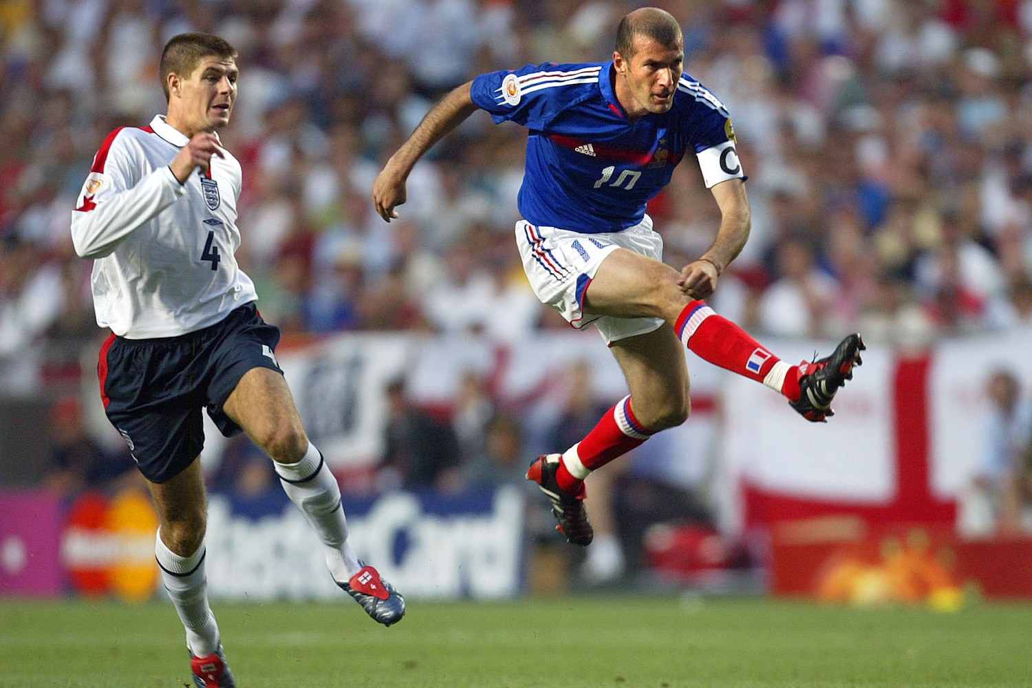Zinedine Zidane Says Steven Gerrard Was Worlds Best Footballer At His Peak Bleacher Report