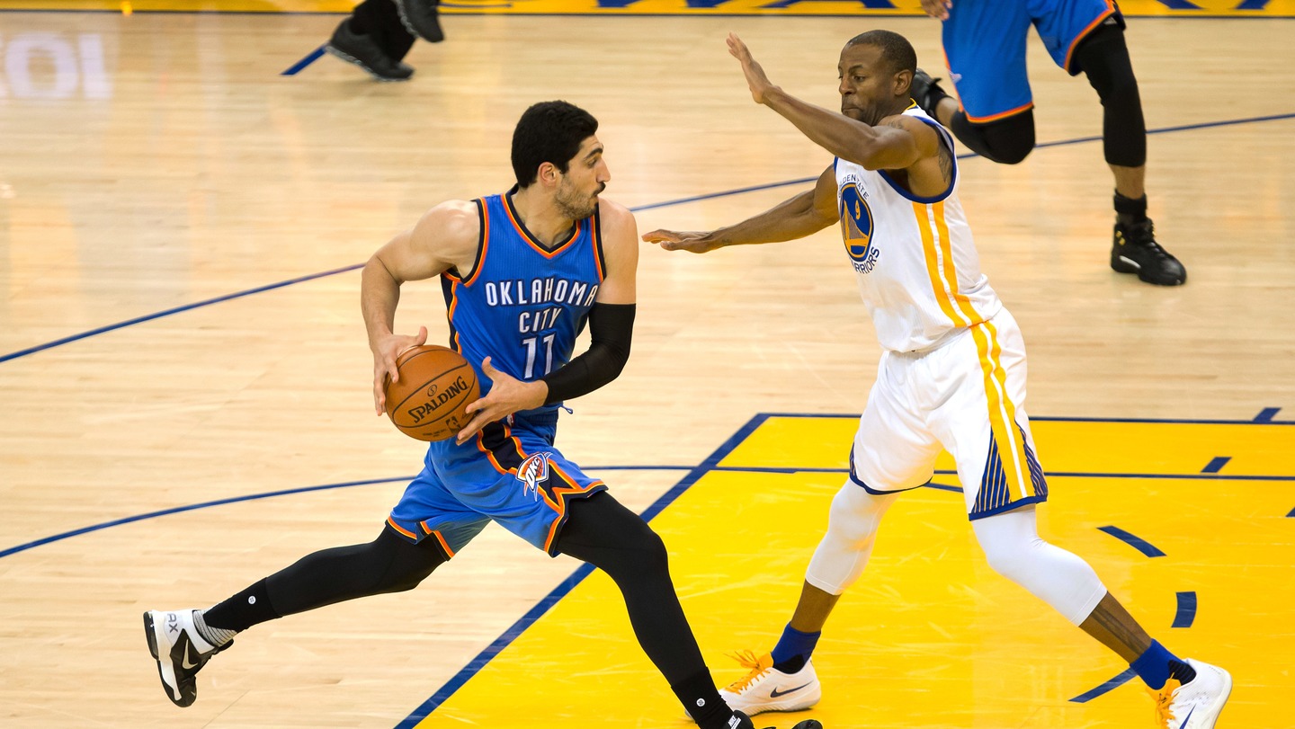 Stephen Curry, Kevin Durant and More Warriors Talk Where They Keep ...