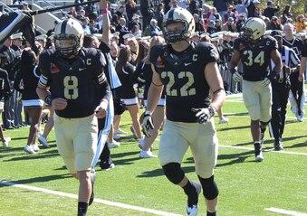Nate Combs: Army Football Captain out with Shoulder Injury | Bleacher ...