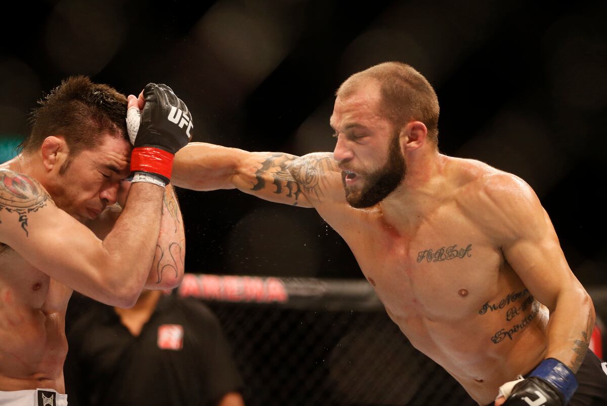 UFC 173 Live Stream: How to Watch Undercard Fights Online | News ...