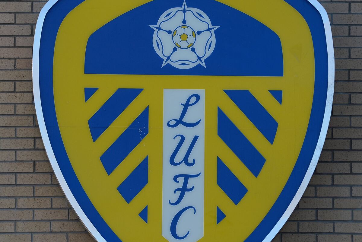 Leeds United Got Fans' Deadline Day Hopes Up on Twitter, Then Sold Two ...