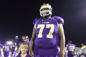 Meet Dondre Harris, the 7-Foot, 375-Lb DL Who Was Too Big for College ...