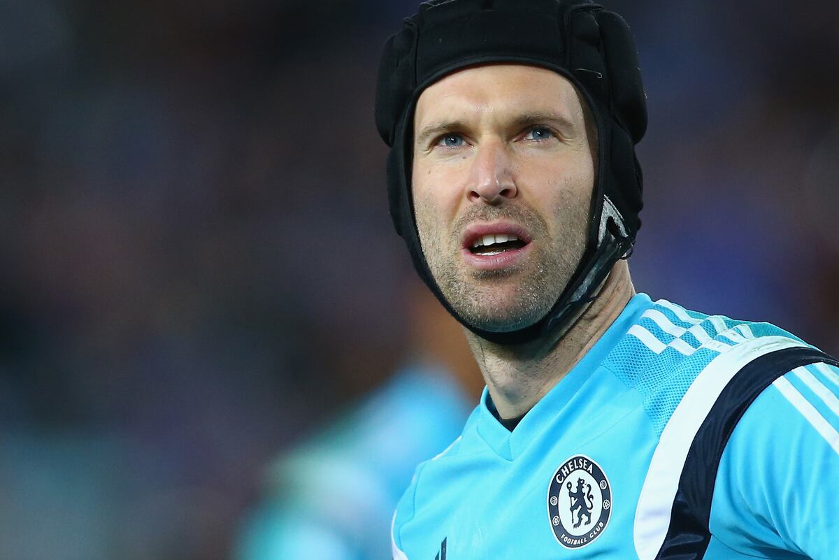 Arsenal Photographer Starts Following Petr Cech, Has to Deny That ...