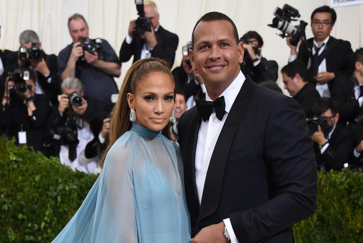 Alex Rodriguez Skips Derek Jeter Jersey Retirement to Eat with Jennifer ...