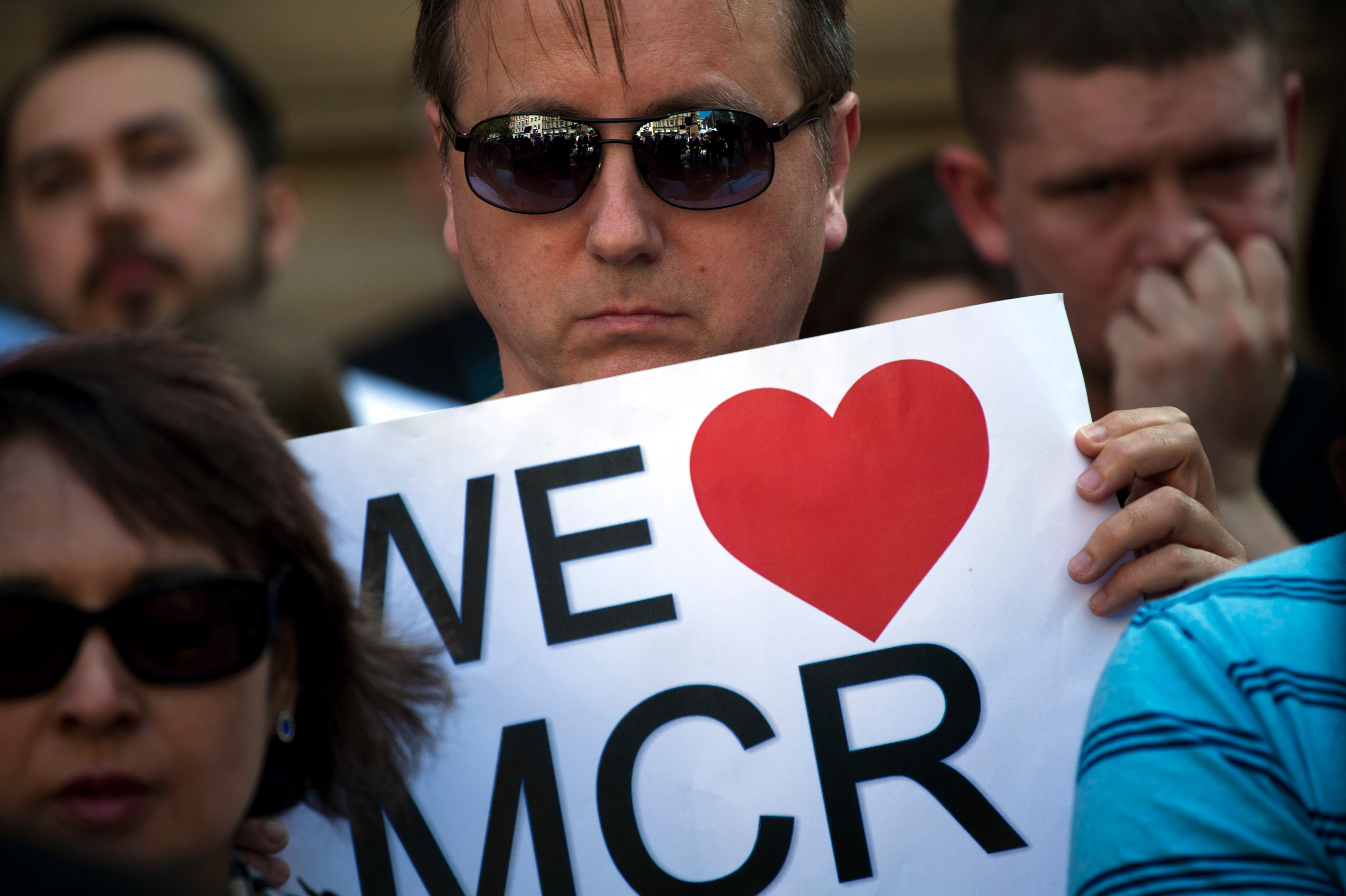 A Terrible Week, a Mixed Season in Manchester but United Sign Off on a ...