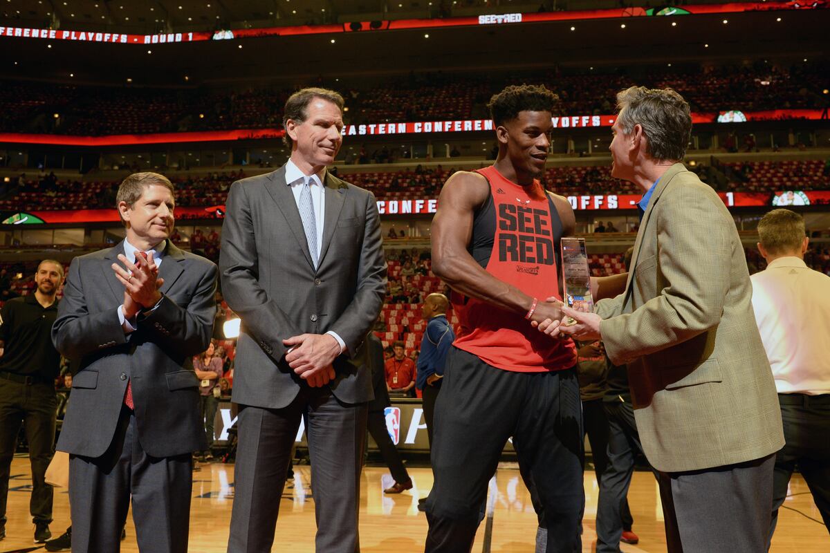 Jimmy Butler Hosts Thank-You Dinner for Bulls Staff Members | News ...