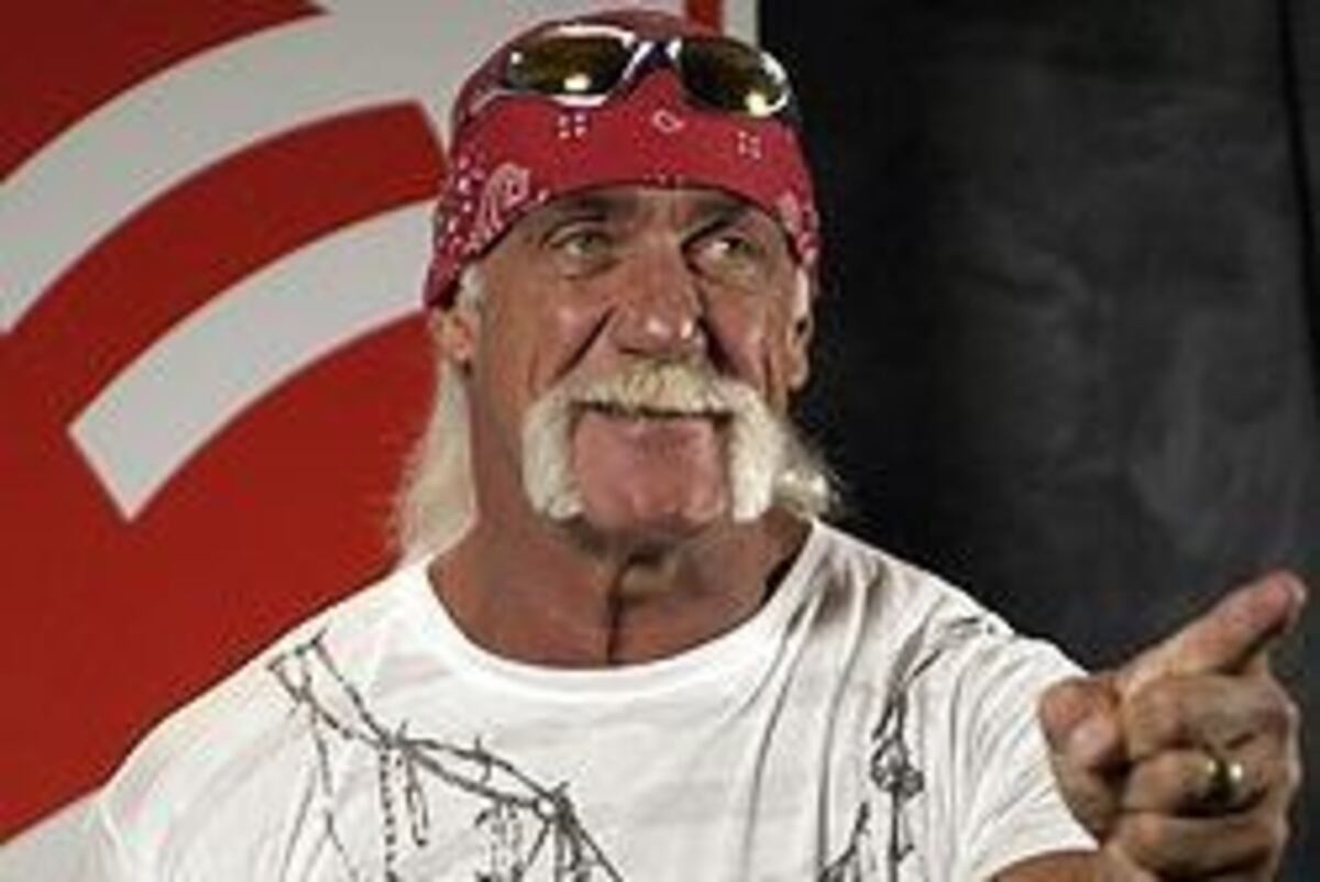 Hulk Hogan: Former WWE and WCW Superstar Shaving His Mustache | News ...