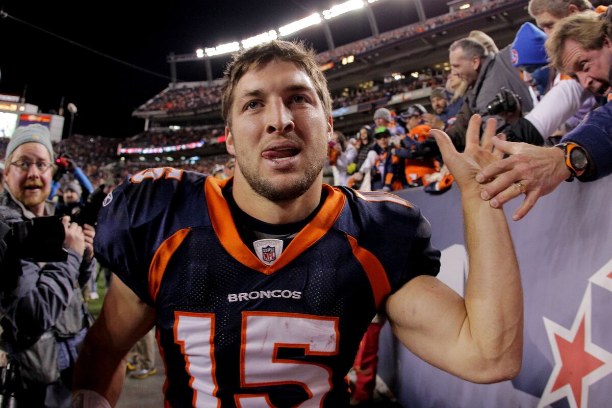 Tim Tebow's SportsCenter Proves ESPN's Shameless Coverage Is Here to ...