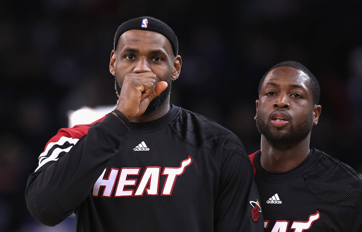 Miami Heat Video Watch Dwyane Wades Amazing Full Court Pass To Lebron James News Scores