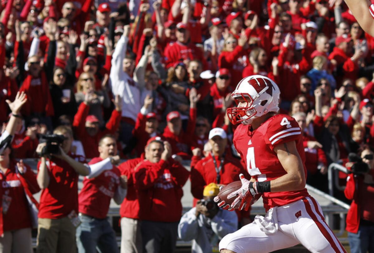 Wisconsin Football: New WR Coach Zach Azzanni's Road to Madison | News ...