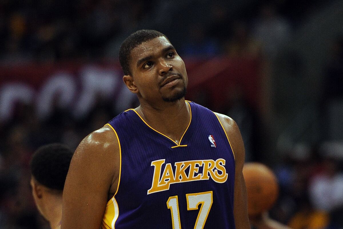 Los Angeles Lakers' Title Hopes Too Big for Andrew Bynum's Shoulders ...