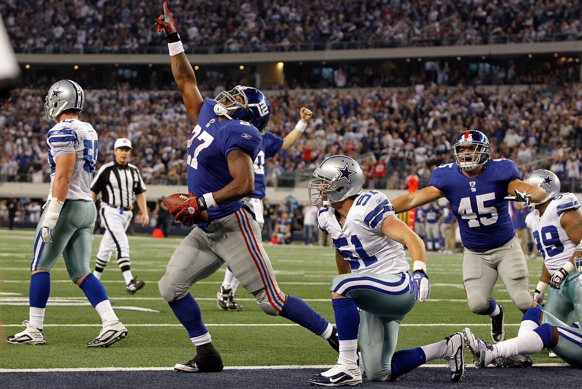 Giants vs Patriots: Examining the New York Giants' Indoor Games in 2011 ...