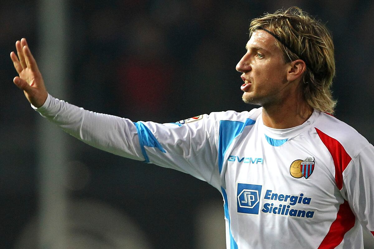 AC Milan Transfer News: Lopez Eagerly Waiting as Tevez Deadline ...