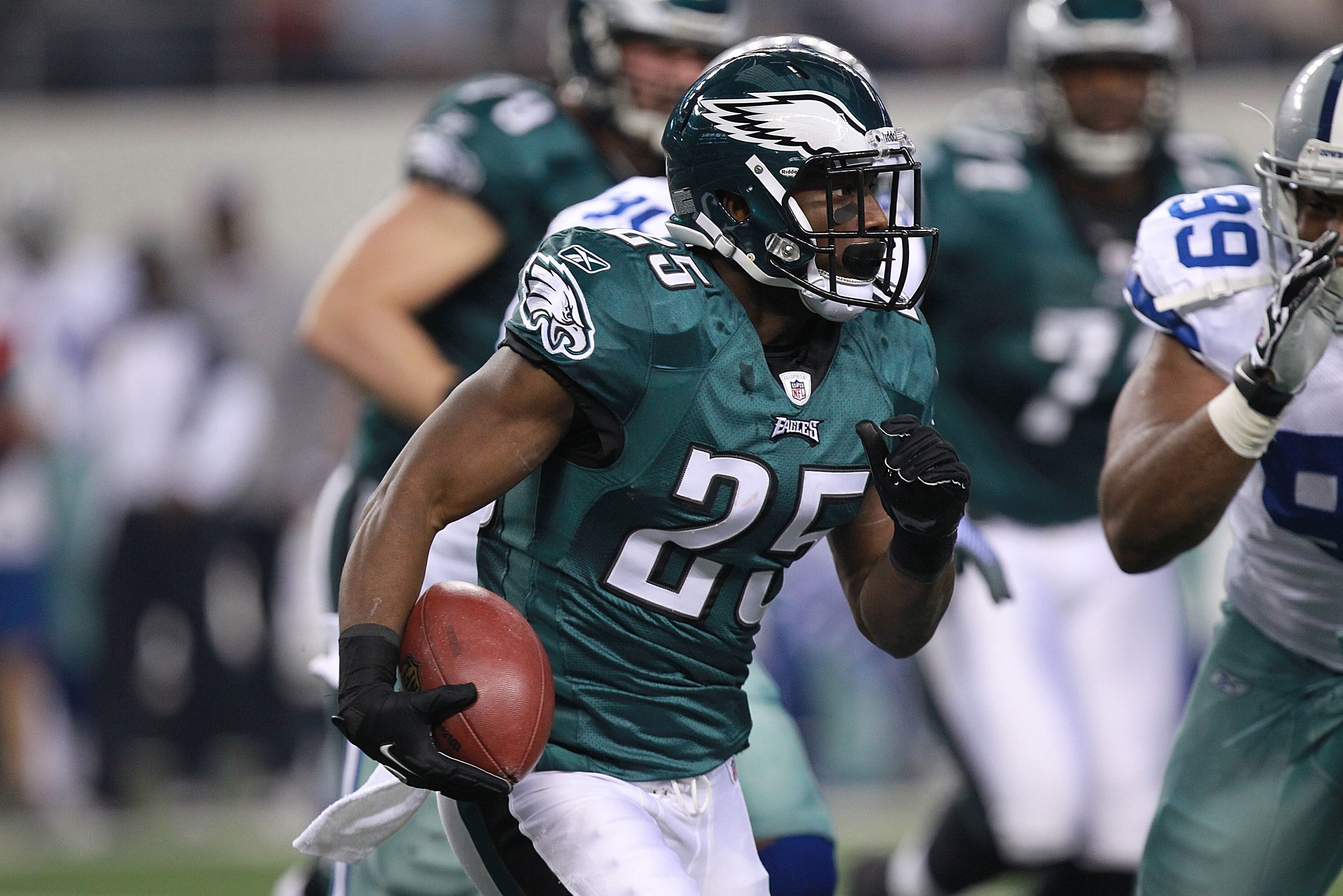 Pro Bowl 2012: LeSean McCoy and Dark-Horse Candidates for MVP ...