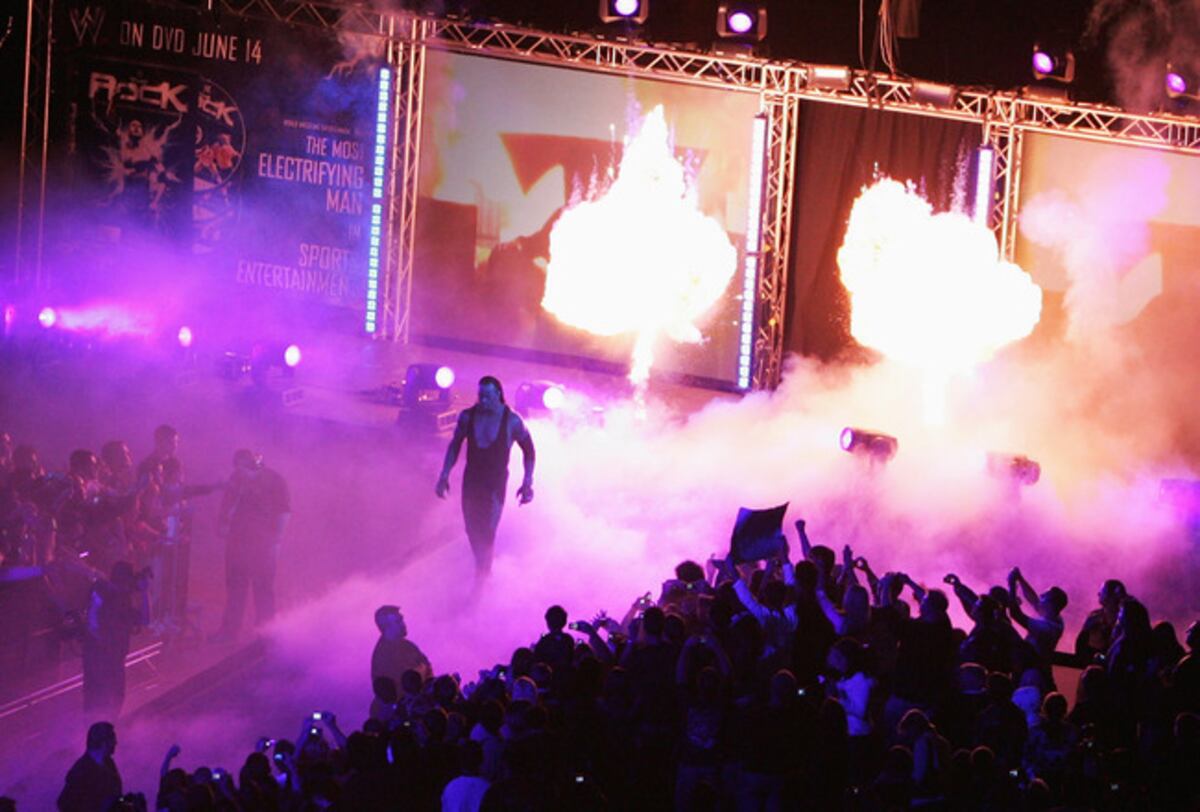 WWE Raw Results: Top 15 Moments from Last Night's Show | News, Scores ...