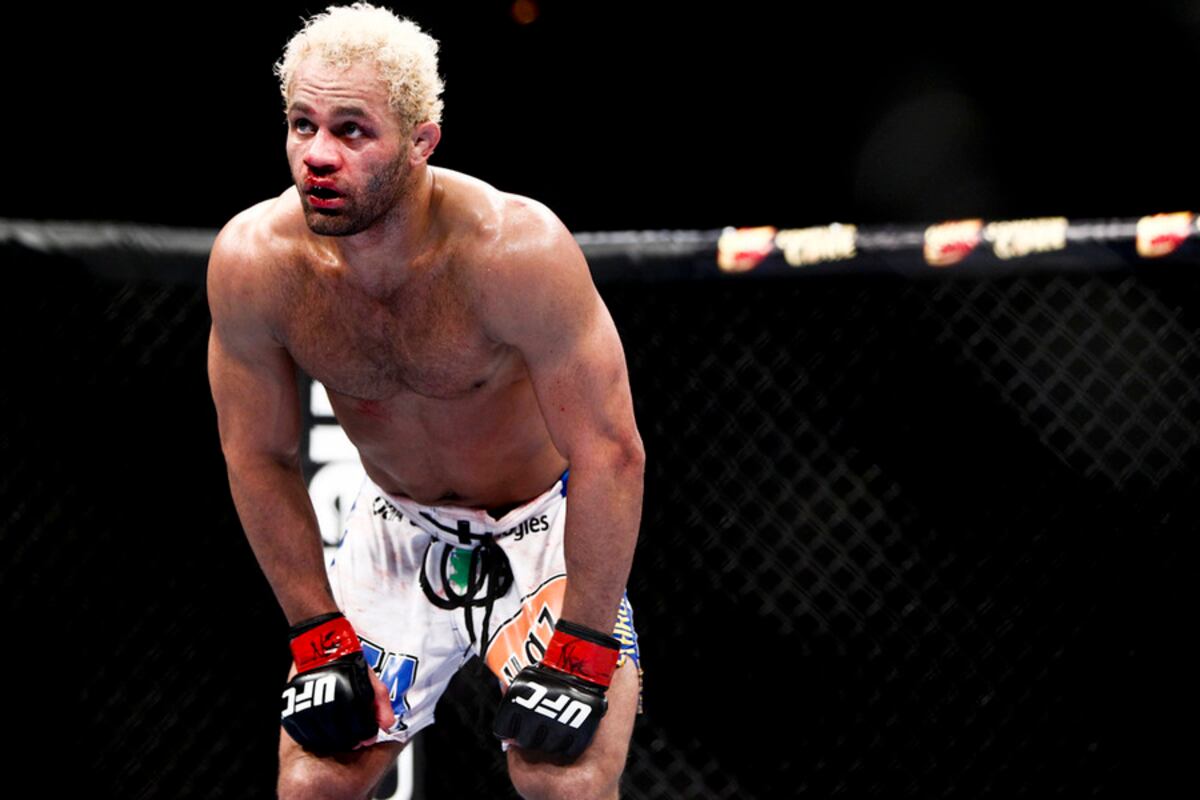 UFC 143 Results: Josh Koscheck Defeats Mike Pierce by Split Decision ...