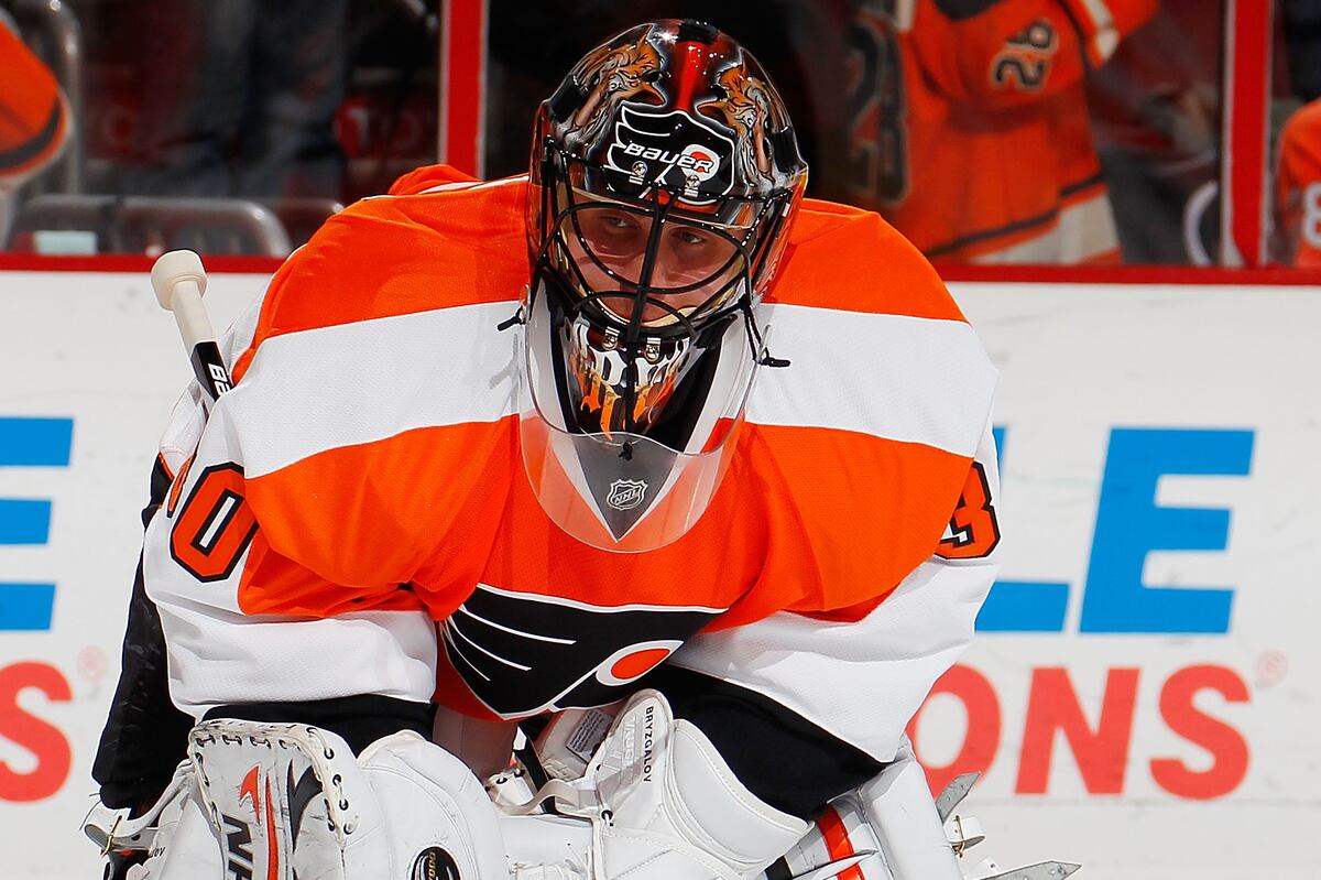 Philadelphia Flyers Rookie Matt Read Courageously Challenges Teammates ...