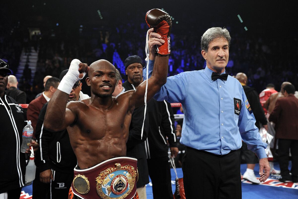 Pacquiao vs. Bradley: Fighting No-Name Boxer Is Big Mistake for Pac-Man ...