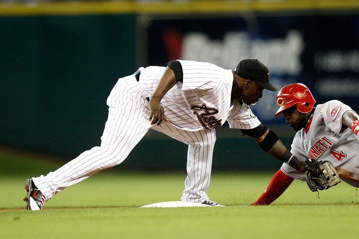 MLB Free Agency: Bill Hall and New York Yankees Ink Minor-League Deal ...