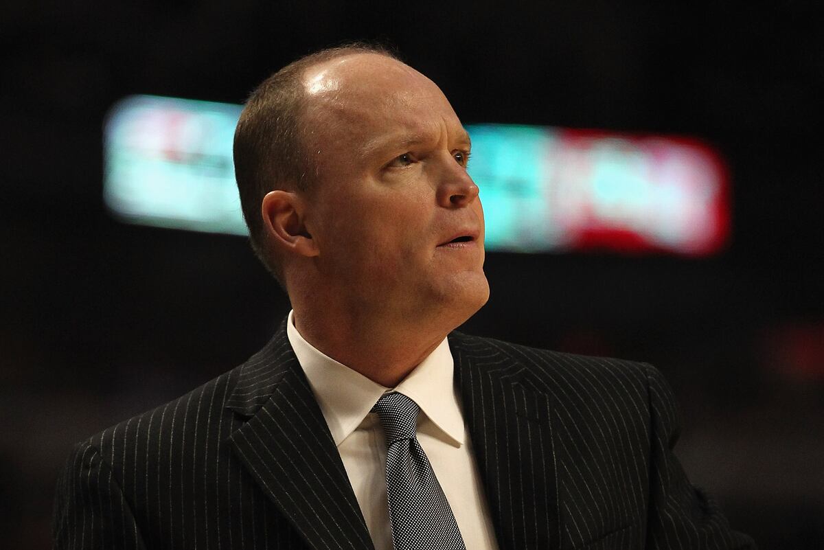 Milwaukee Bucks: Is Scott Skiles Losing the Team? | News, Scores ...