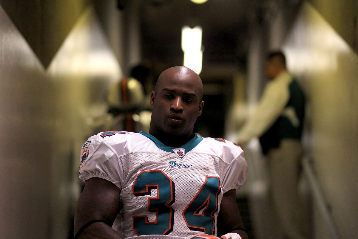 Ricky Williams Retires: Star Running Back Makes Perfect Call in Hanging ...