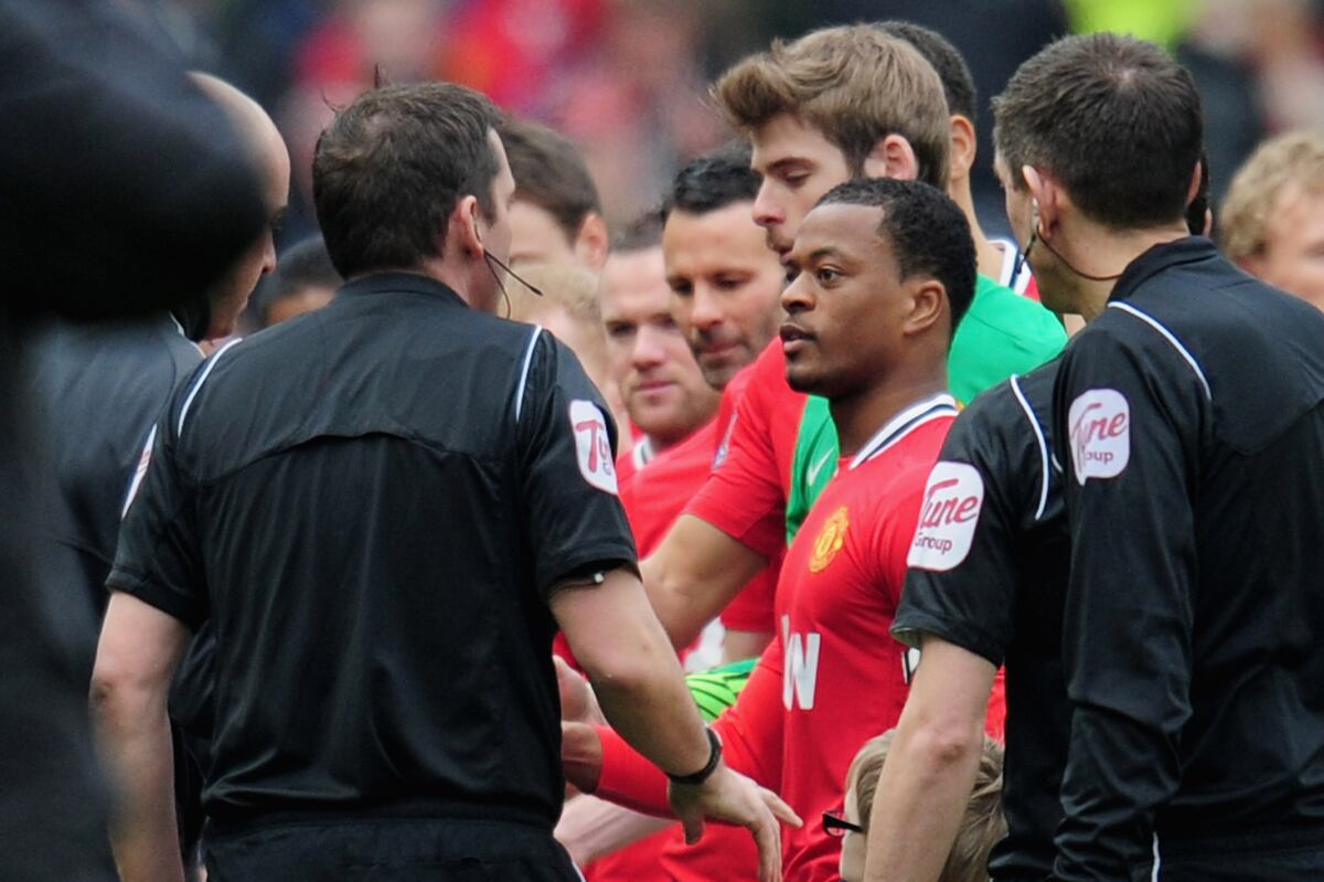 Manchester United vs Liverpool: The Hand Shake Debate | News, Scores ...