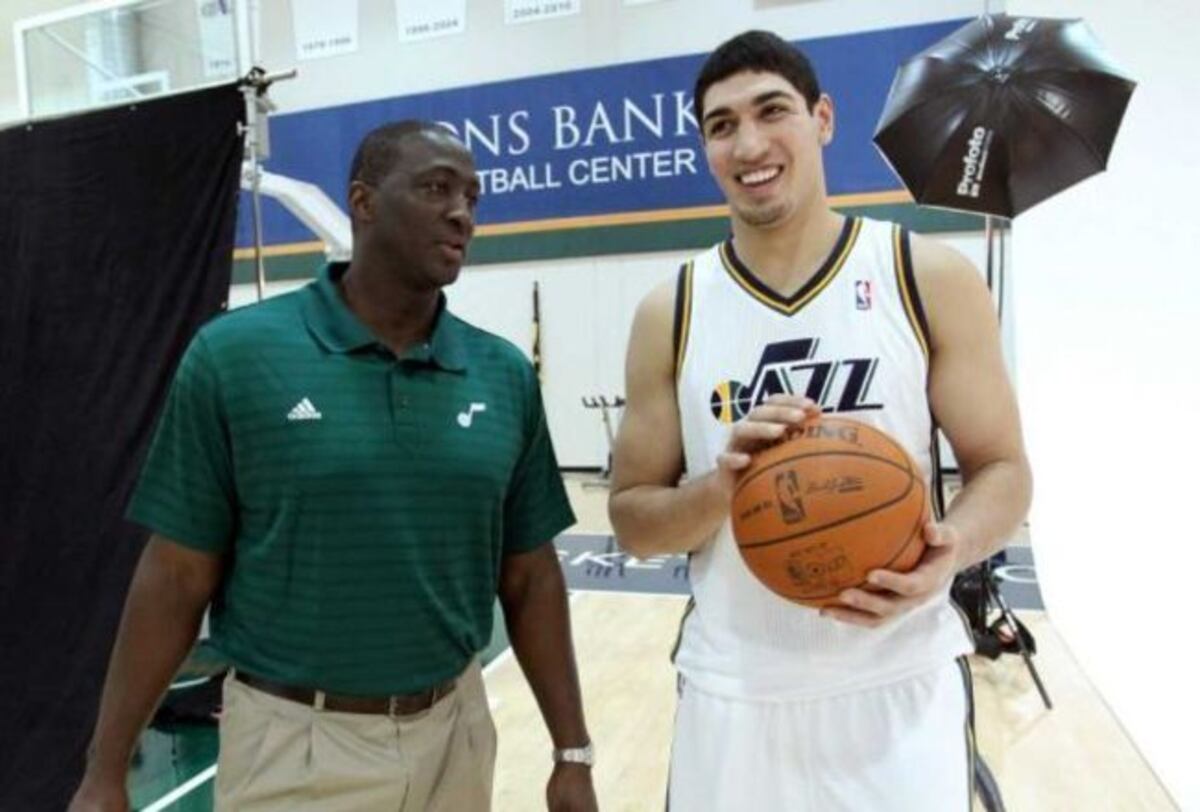 NBA Rookie Ladder: Ricky Rubio Still Trails Kyrie Irving | News, Scores ...