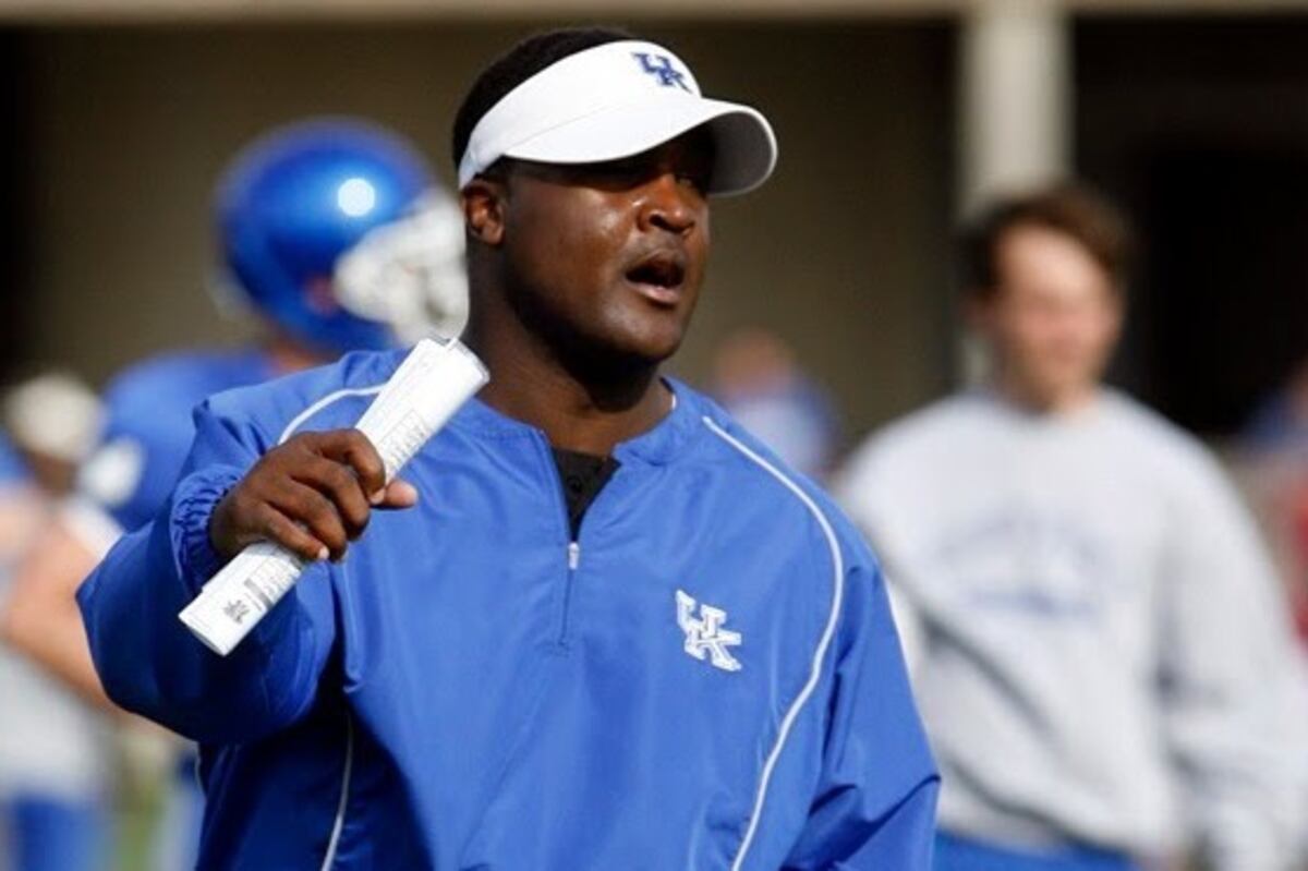 Kentucky Football: WR Coach Tee Martin Leaving the Wildcats for USC ...