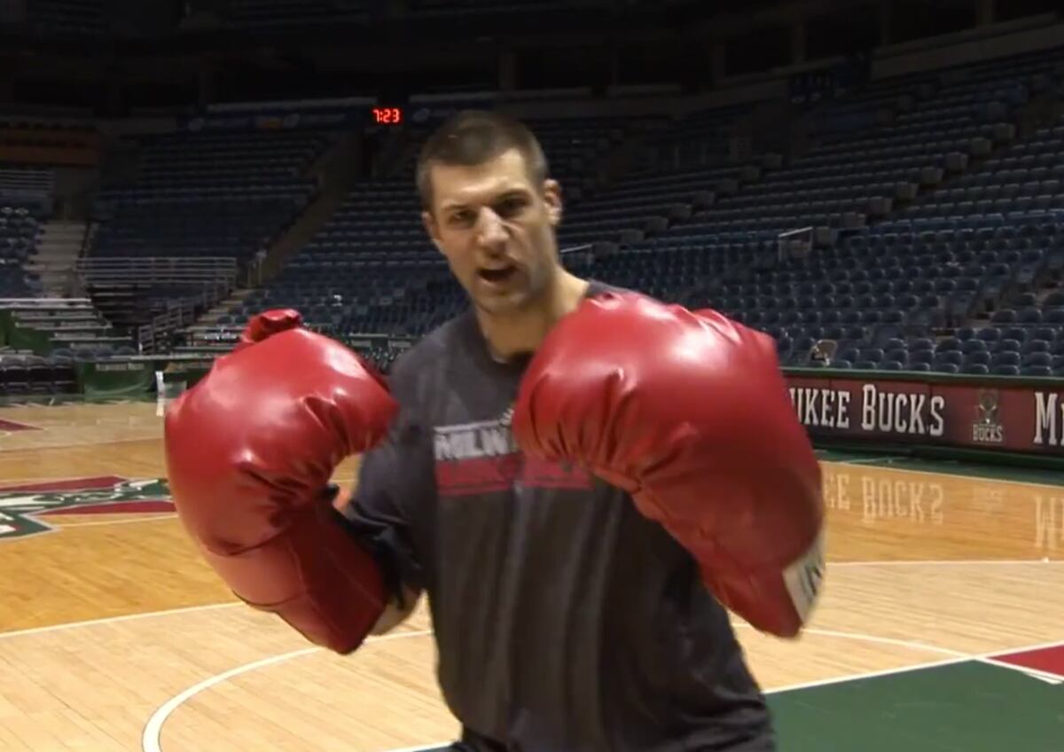 Jon Brockman Video: Watch Bucks' Brockness Monster's Insane Trick Shot ...