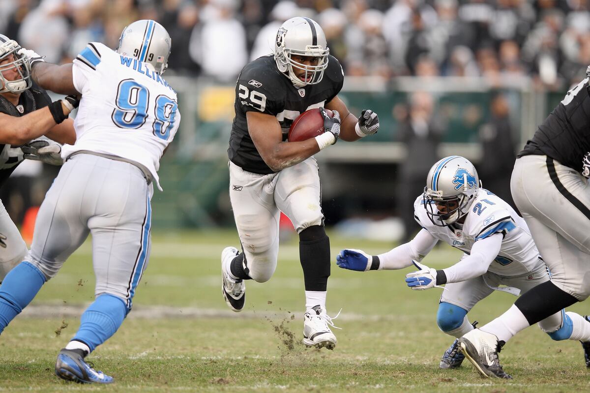2012 NFL Free Agents: 3 Teams That Must Make a Run for Michael Bush ...