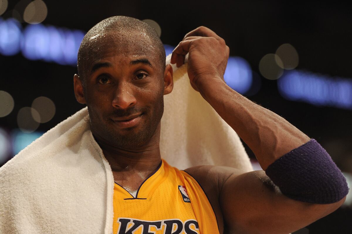 NBA Rumors: Kobe Bryant Smart to Rally Lakers Amidst Stormy Season ...