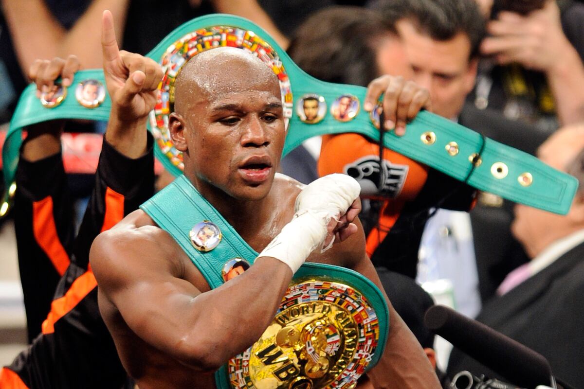 UFC's Dana White Rips Floyd Mayweather, Calls Money May Racist | News ... UFC's Dana White Rips Floyd Mayweather, Calls Money May Racist | News ...
