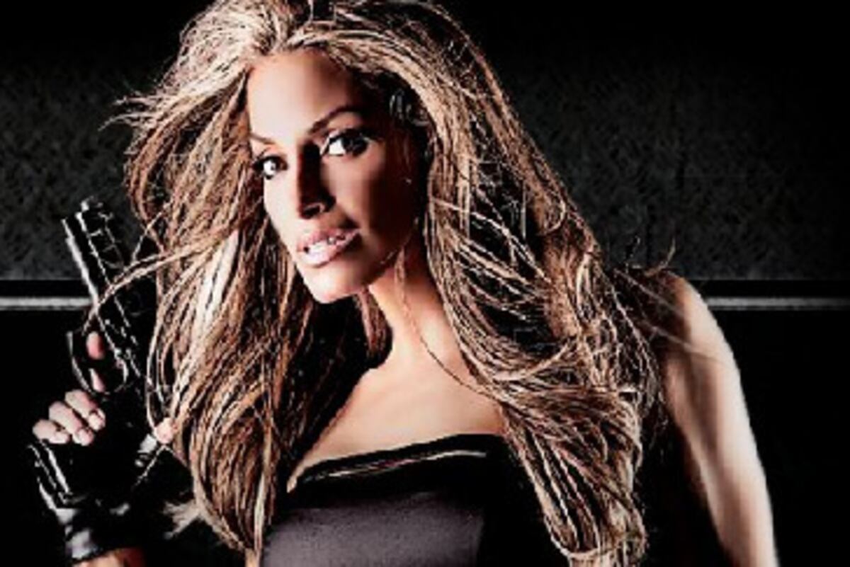 WWE News: Trish Stratus Sheds Light on Possible WrestleMania 28 Match ...