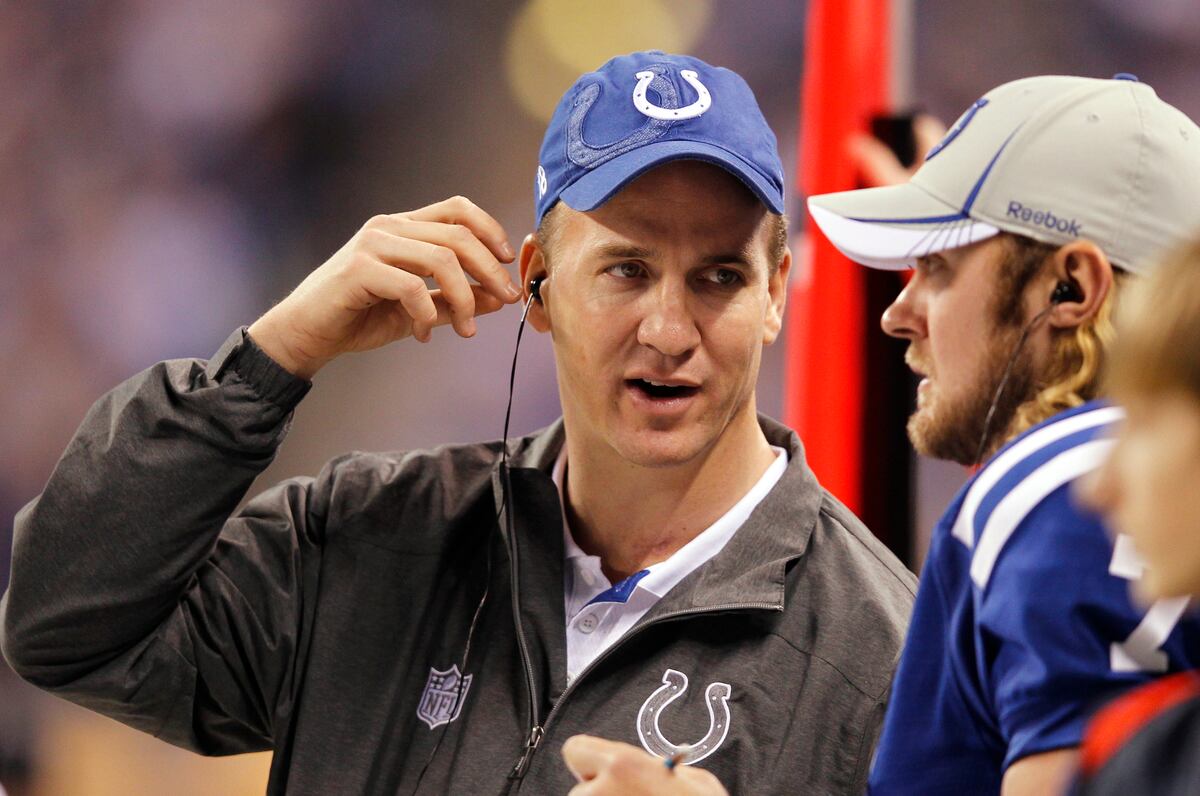 What Andrew Luck's NFL Combine Performance Means for Peyton Manning ...