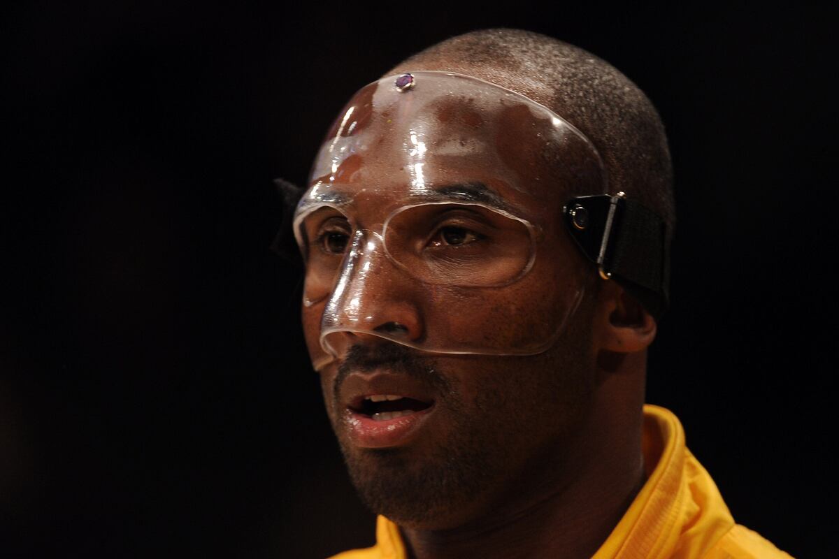Los Angeles Lakers: Kobe Bryant, the Masked Outlier | News, Scores ...