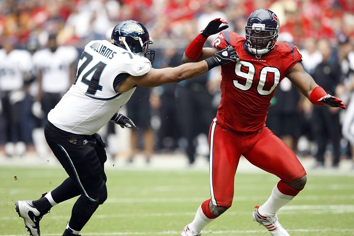 2012 NFL Free Agents: Outlining How the Patriots Could Acquire Mario ...