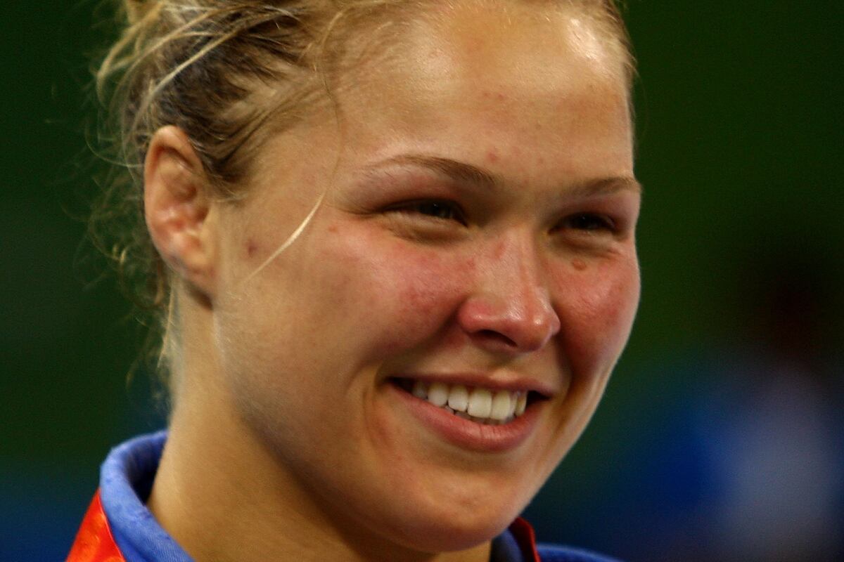 Rousey vs. Tate: Arm Bar on Miesha Tate Makes Rowdy Ronda Deserving ...