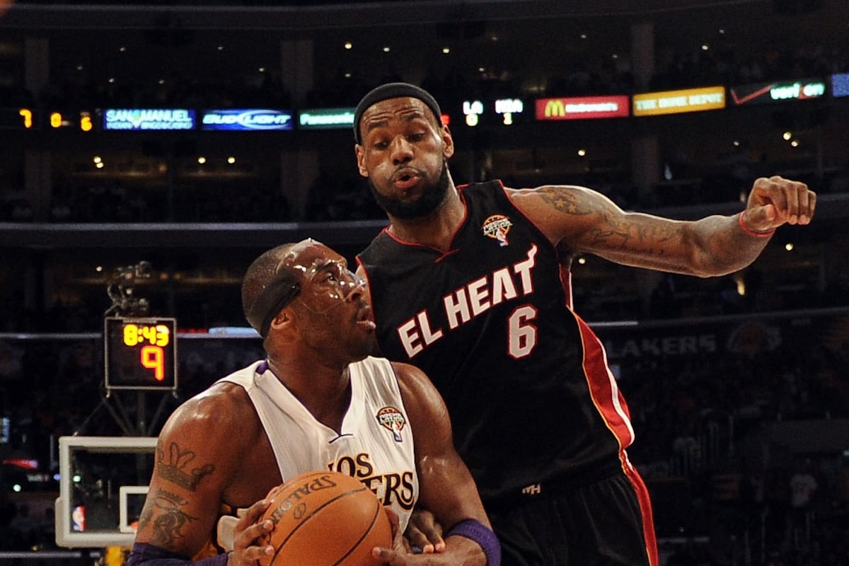LA Lakers vs. Miami Heat: Kobe Bryant Outshines LeBron James and Dwyane ...