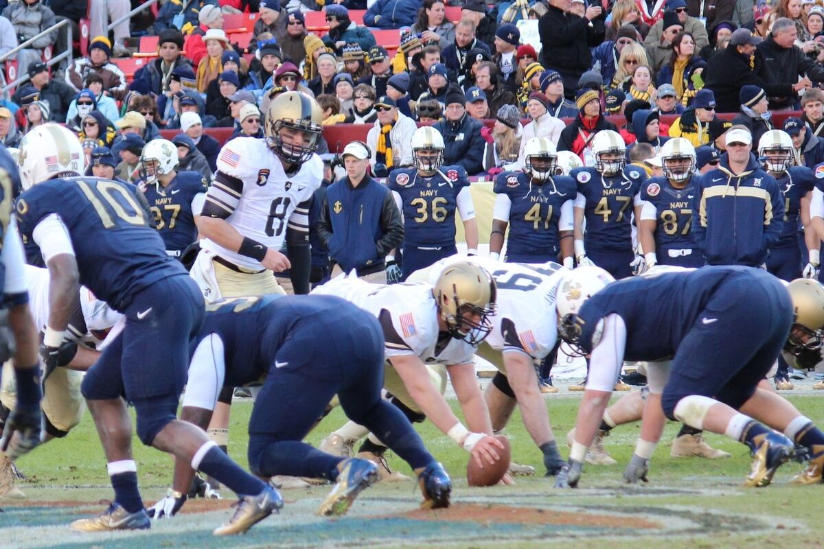 West Point Black Knights Visit "Big Army" with Spring Game at Fort ...