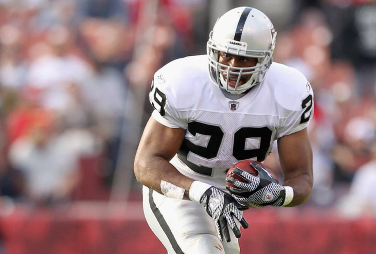 Michael Bush to Giants: Why Ex-Raiders RB Makes Sense in New York ...