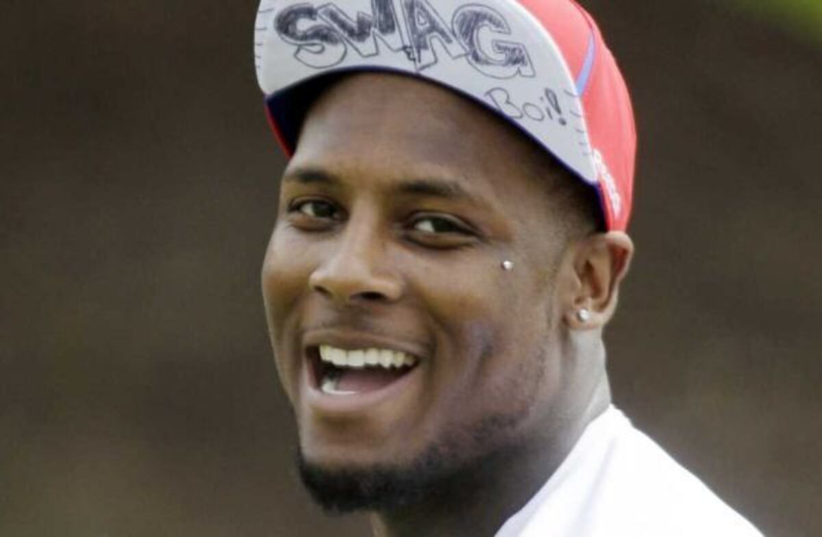 Stevie Johnson, Shawne Merriman Recruit Vincent Jackson for Bills on ...