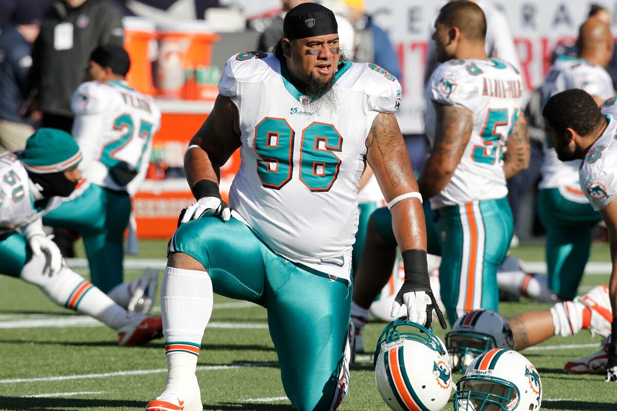 NFL Free Agency: What Does Sione Pouha's Deal Do for Dolphins' Paul ...