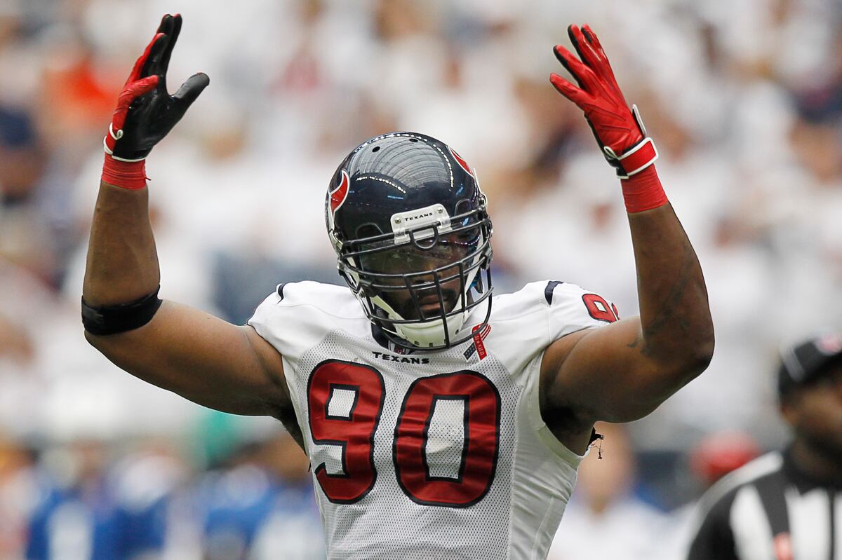 Mario Williams to Bills: Buffalo Signs Stud Defender | News, Scores ...