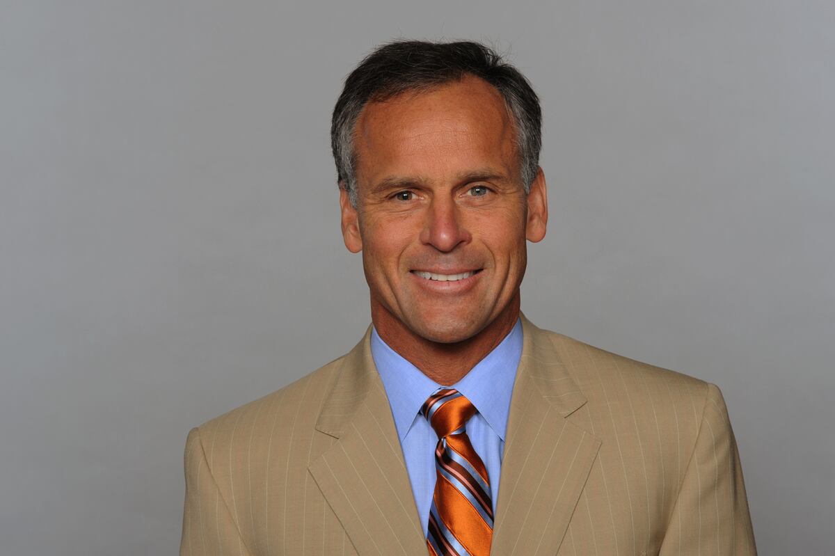 Atlanta Falcons Defensive Coordinator Mike Nolan Key to Next Year's ...