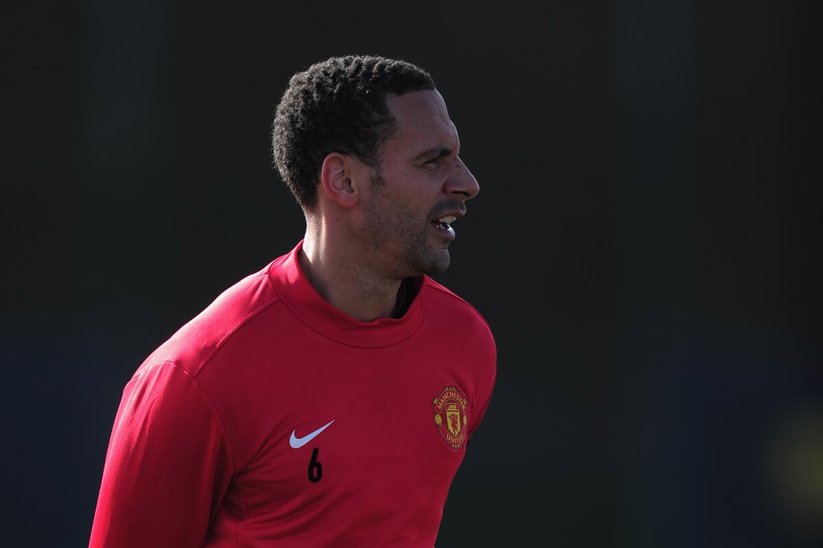 Manchester United: 5 Players the Red Devils Should Sell This Summer ...