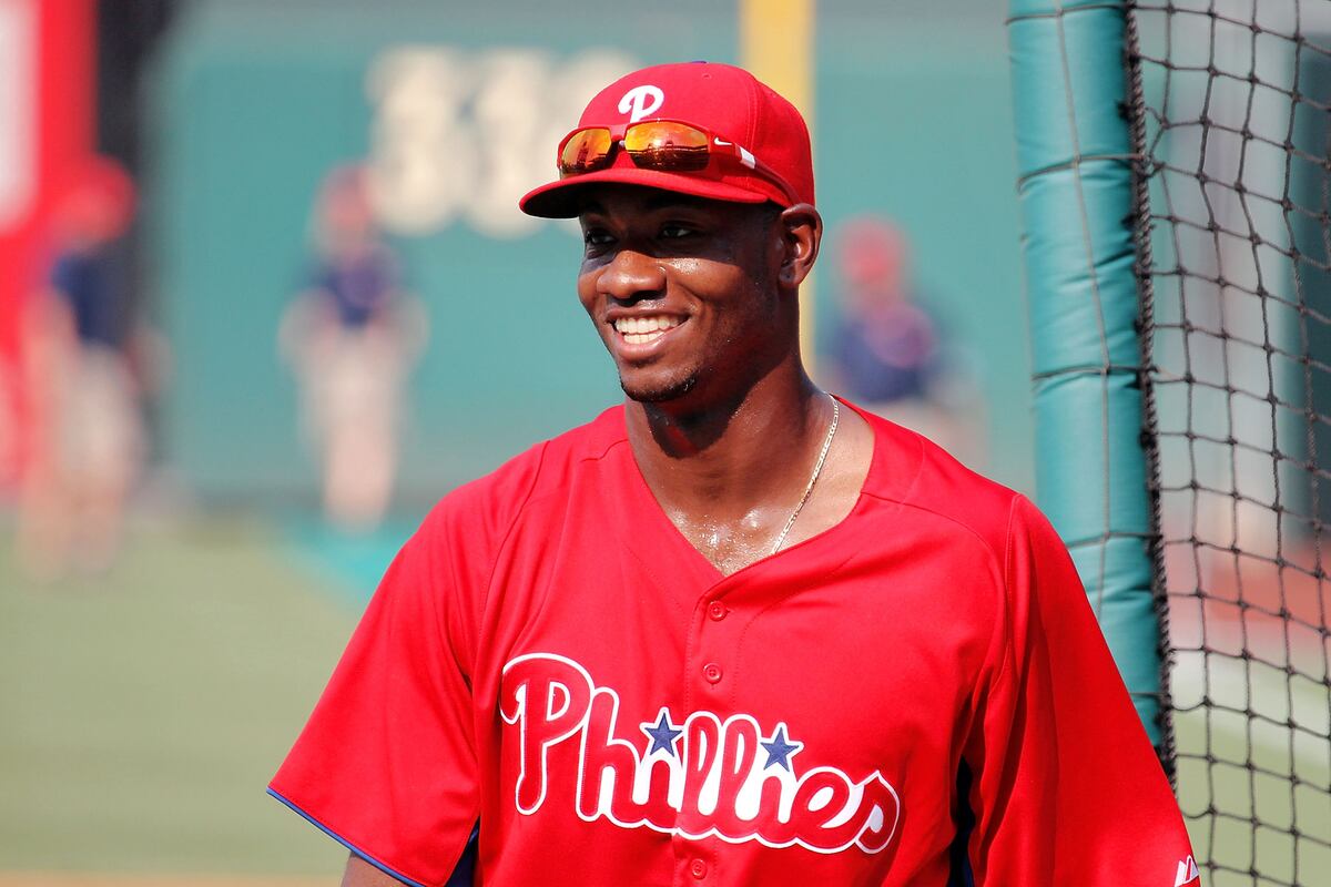 Philadelphia Phillies: Why the Team Needs to Start Domonic Brown | News ...