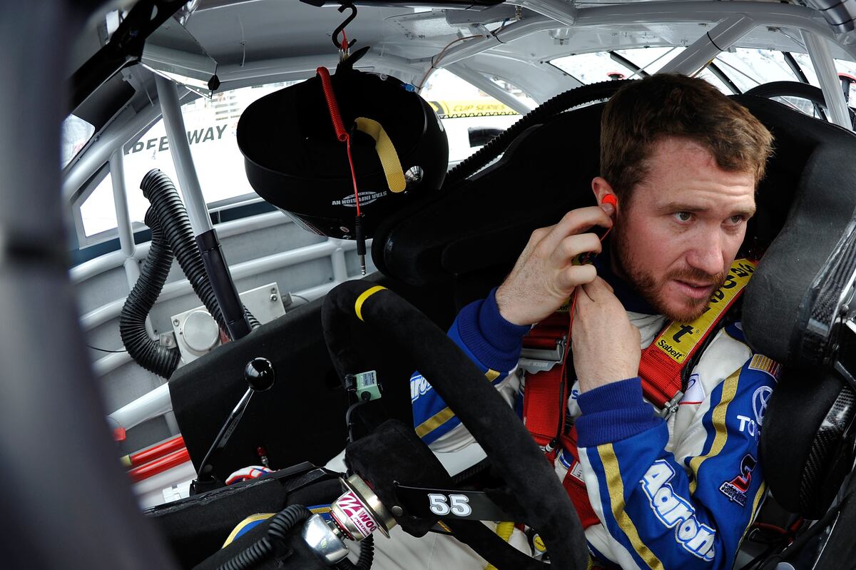 Brian Vickers Saves His Sprint Cup Career at Bristol | News, Scores ...