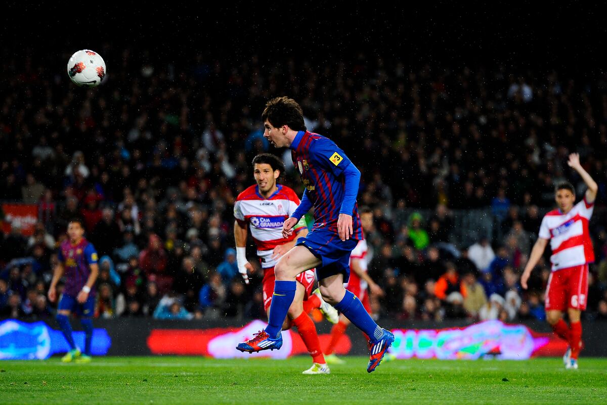 Lionel Messi Scores His 233rd Goal for Barcelona: Watch the Record ...